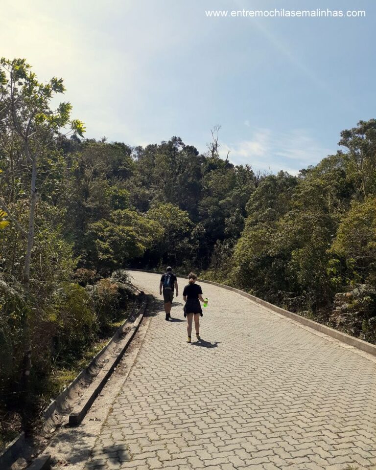 Como é a Trilha da Pedra da Macela, em Cunha | Entre Mochilas e Malinhas